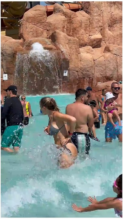 Aquapark day - video Dailymotion