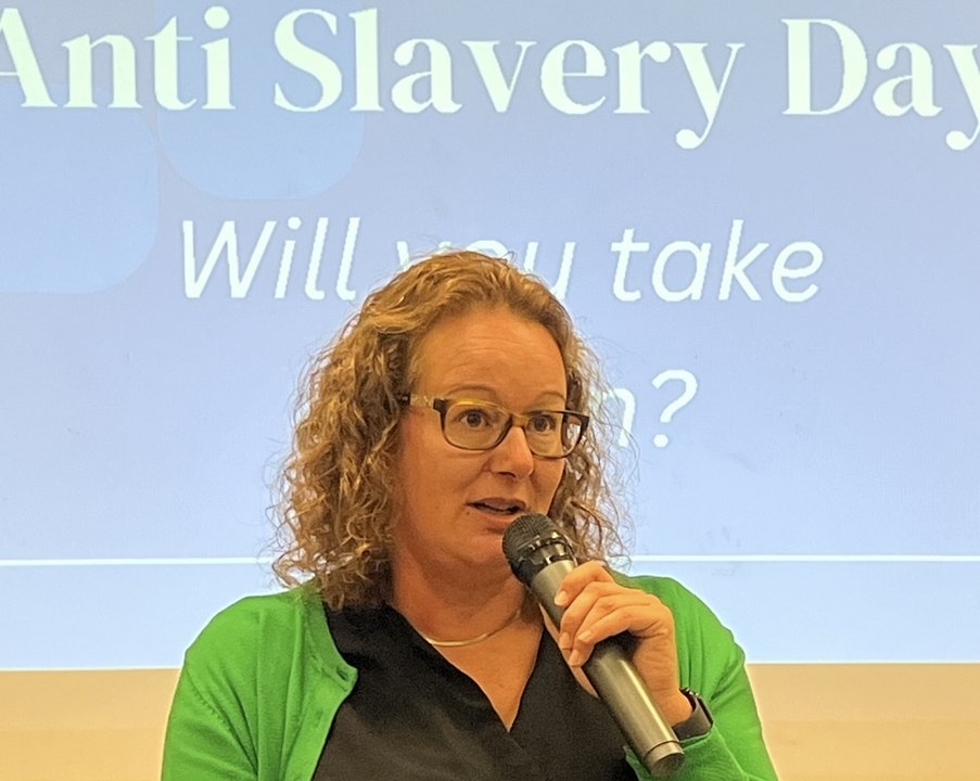 Modern Slavery in the IoM - video Dailymotion