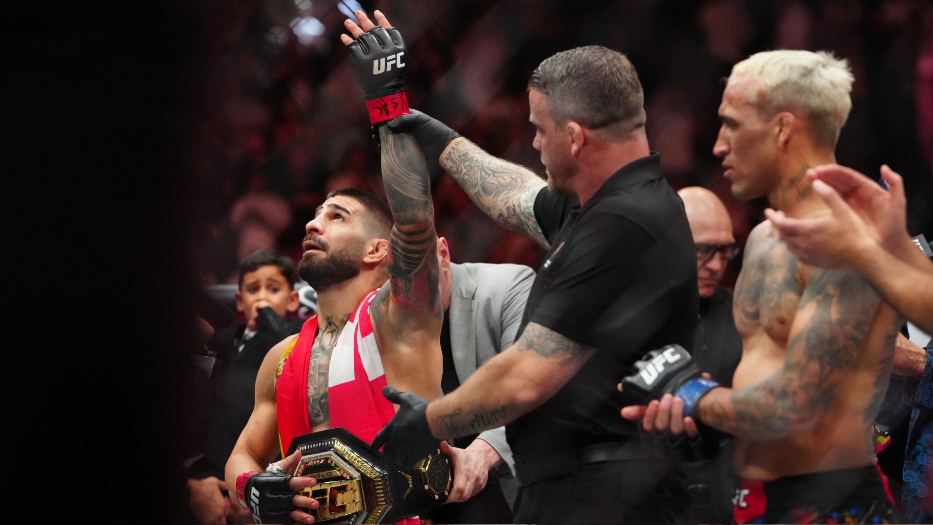 (VIDEO) El increíble KO de Ilia Topuria a Charles Oliveira en la UFC ...