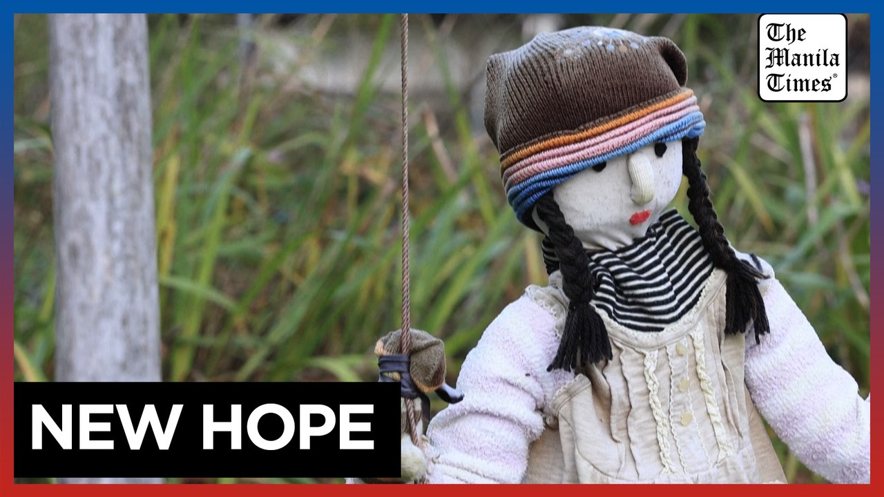 Lone child brings hope to Japan's puppet village - video Dailymotion