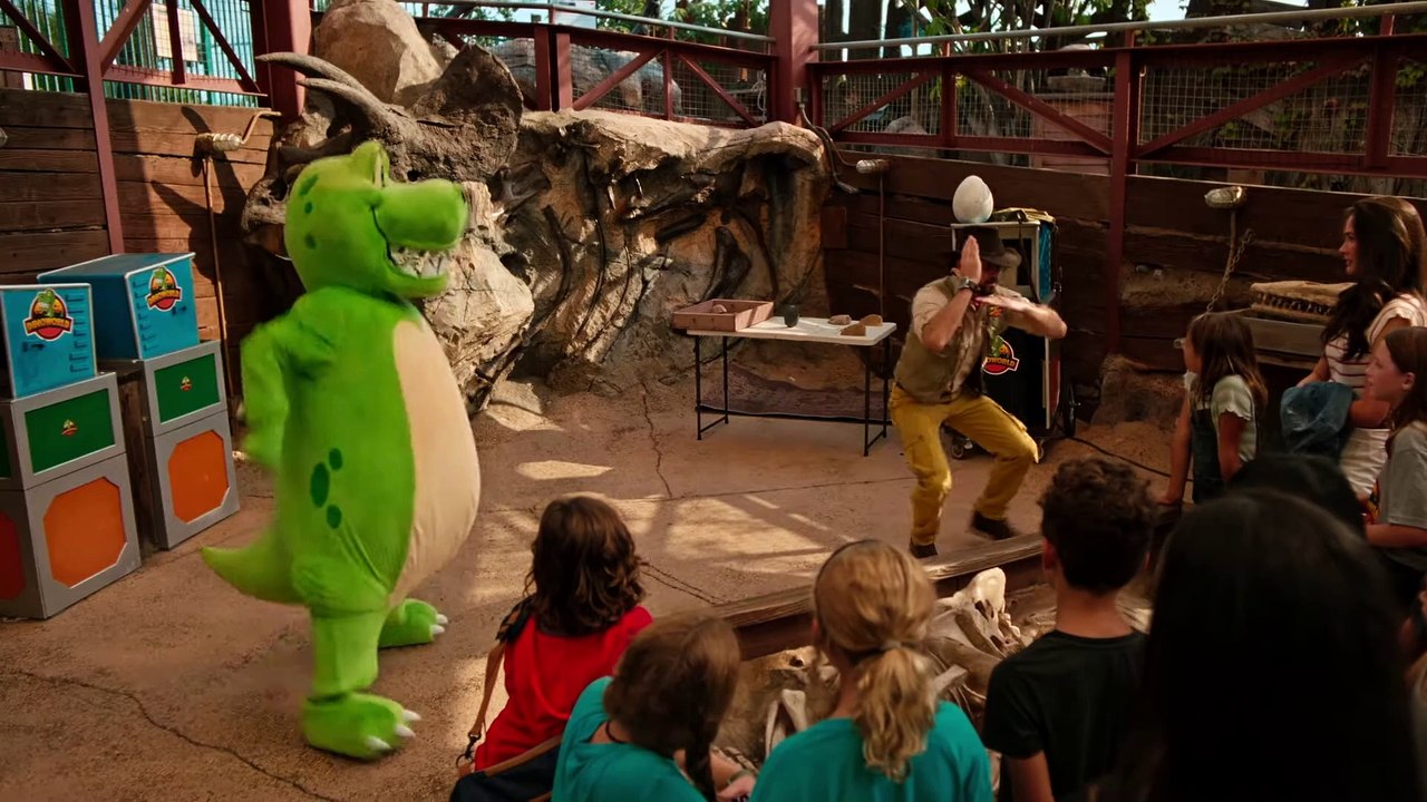 The Invisible Raptor | movie | 2023 | Official Trailer - video Dailymotion