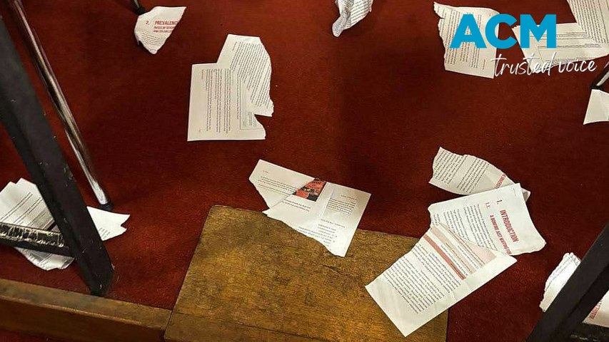 Liberal students rip up 'Red Zone' rape report at University of Sydney ...