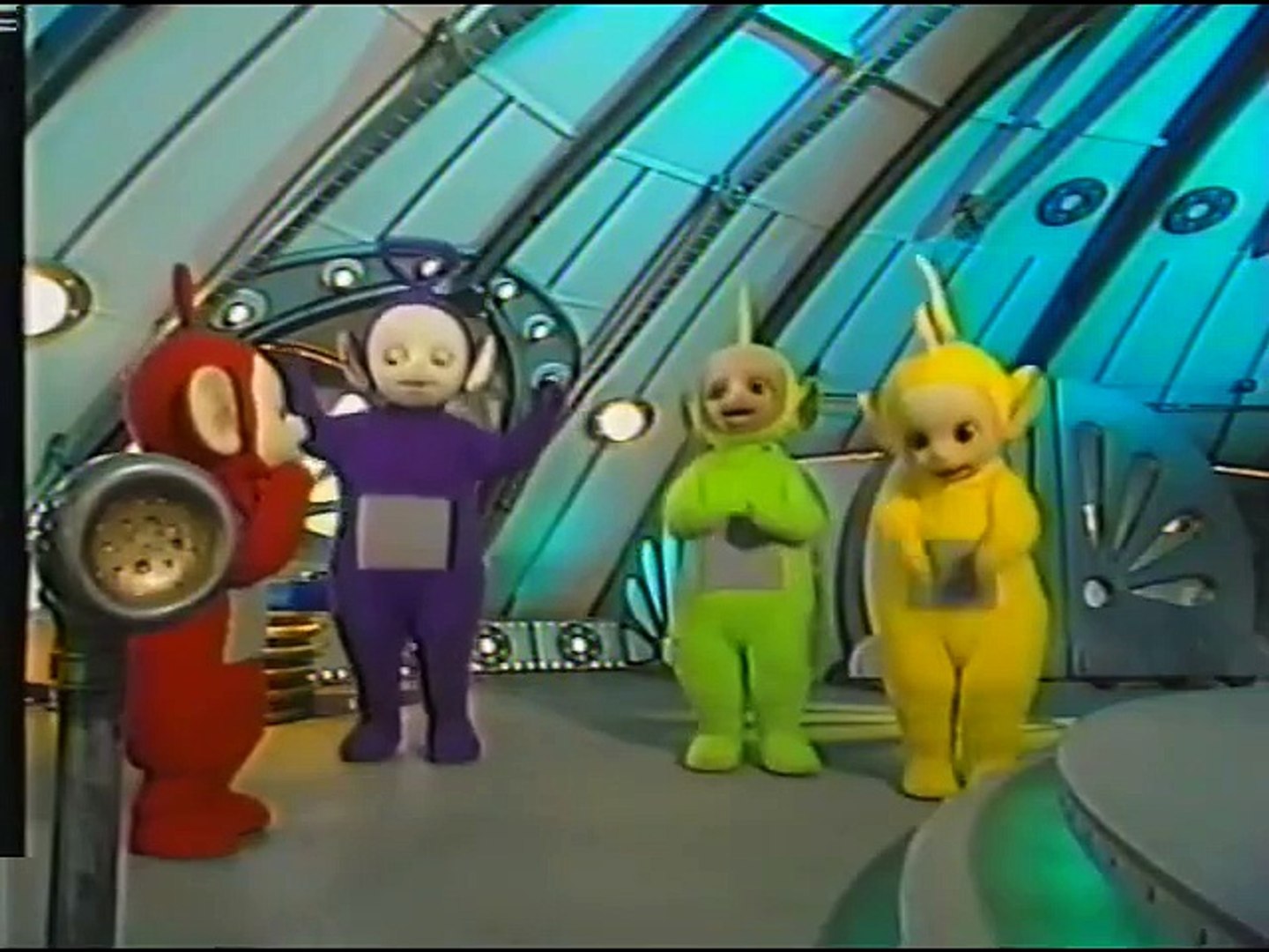 Enge Teletubbies En Barney