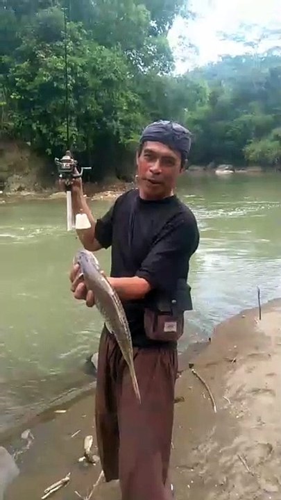 mancing ikan hampal - video Dailymotion
