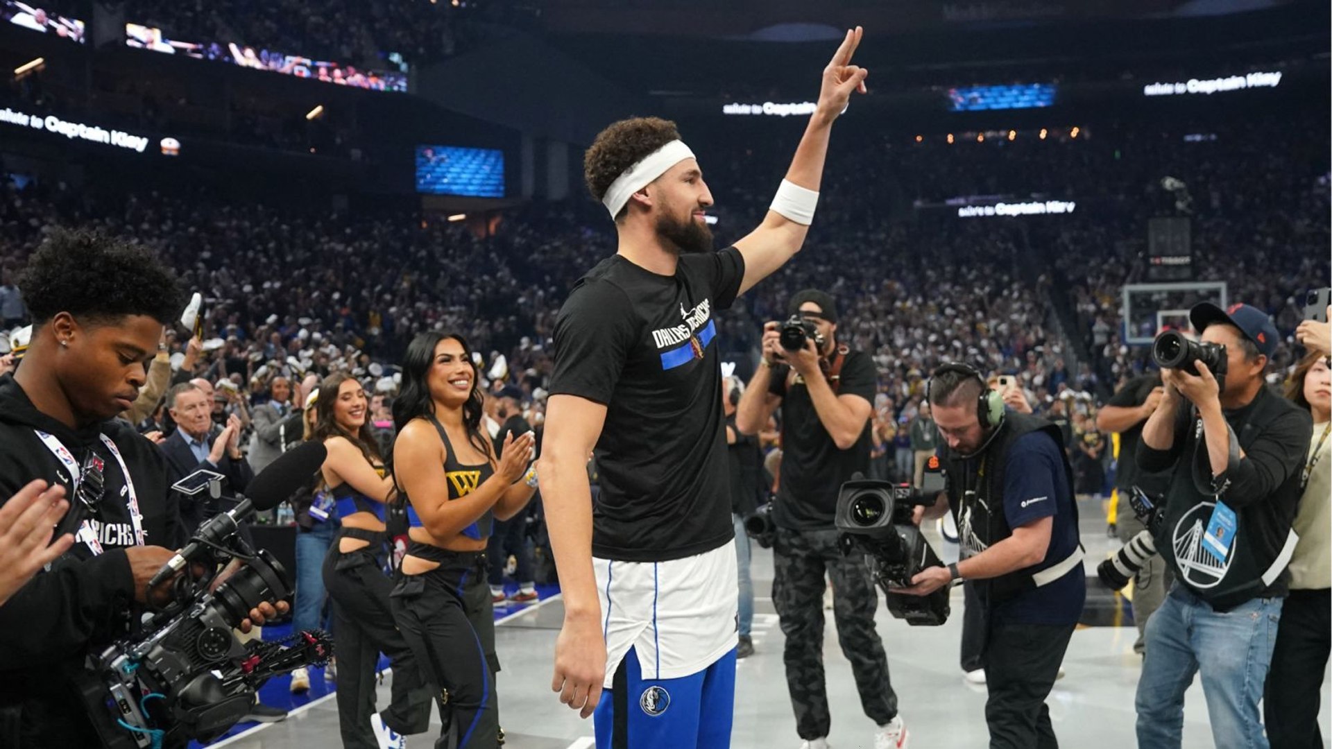 (VIDEO) Golden State Warriors’ Heartfelt Tribute to Klay Thompson on ...