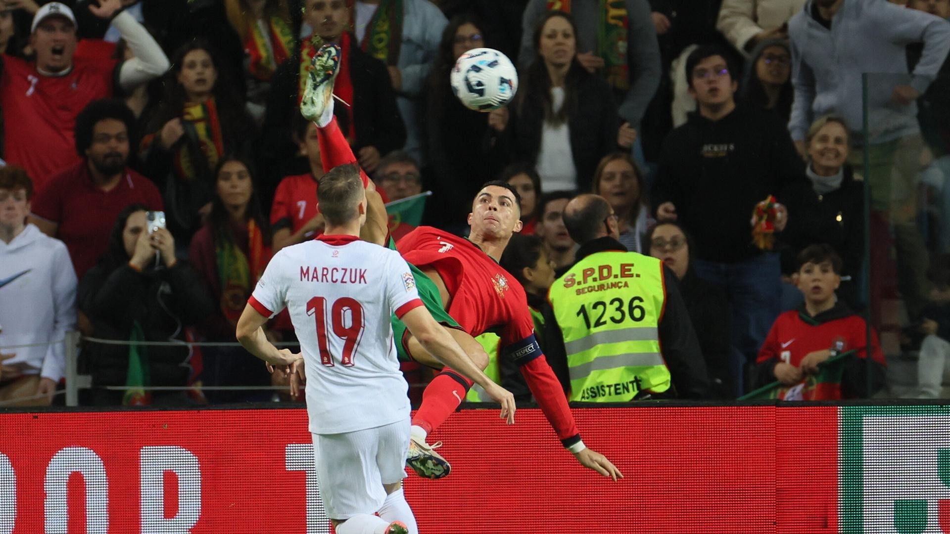 (VIDEO) Watch Cristiano Ronaldo's Stunning Bicycle Kick Against Poland for Career Goal No. 910 ...