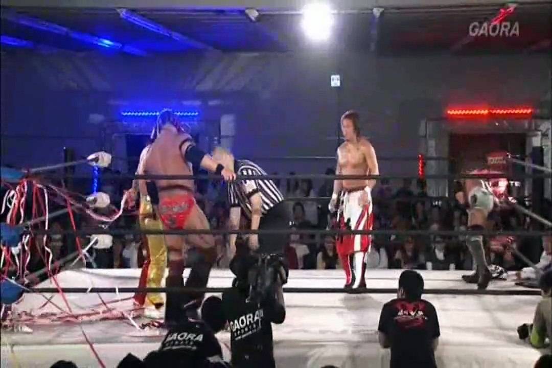 27th March 2013 Jimmyz (Jimmy KAGETORA, Mr Quu Quu Tonokaya Dolphin) vs ...