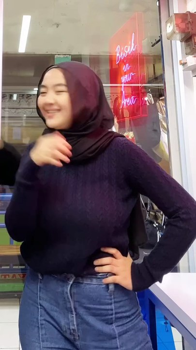 Jilbab cantik pamer toge mulus - Video Dailymotion