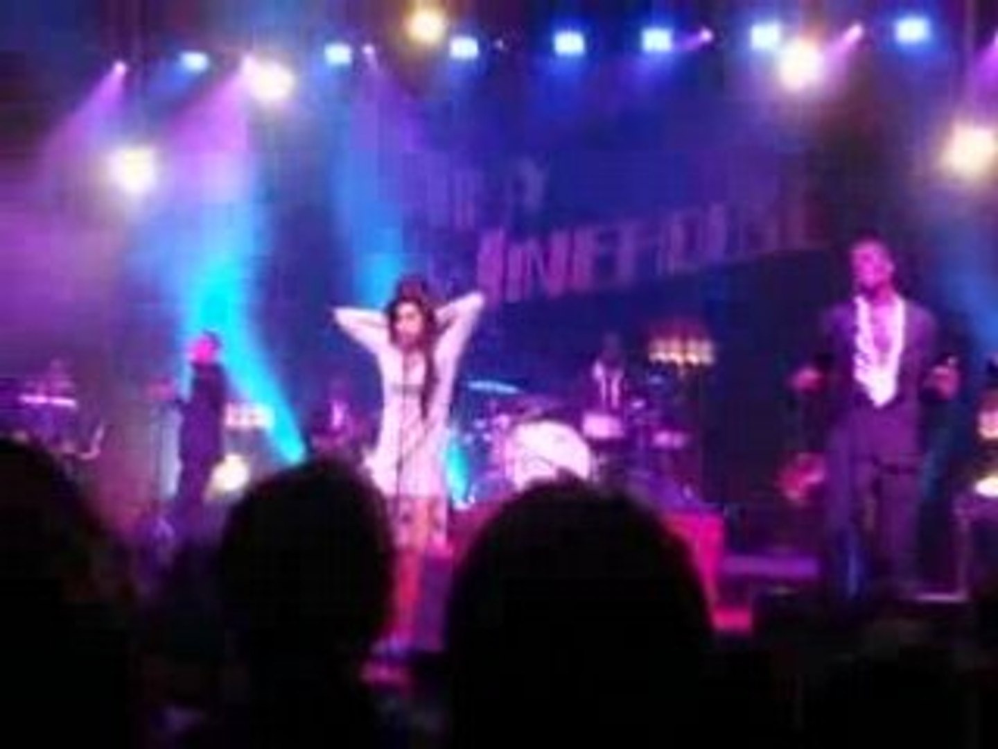 Amy Winehouse Doing Coke On Stage Amy Winehouse Documentary Aims To