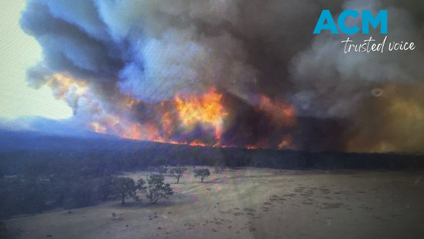Grampians bushfire continues out of control as emergency warning issued ...