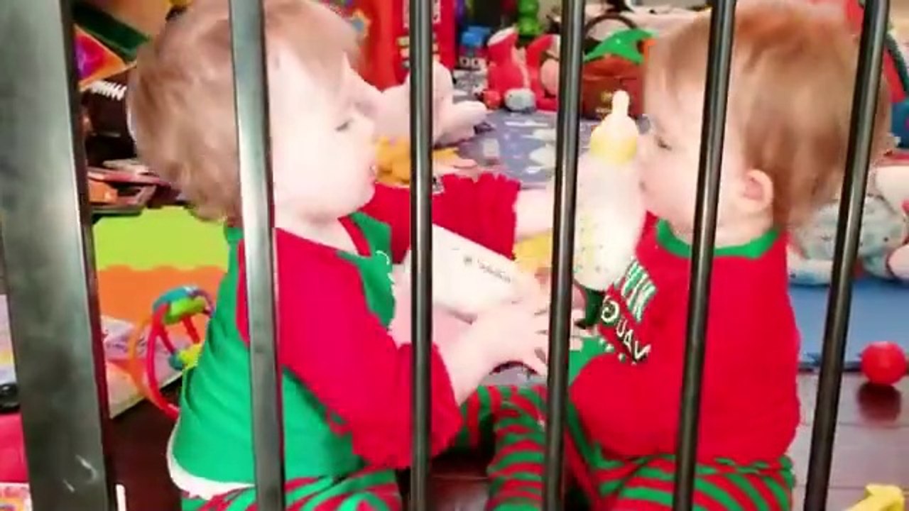 twin & triplet funny kids laughing video - video Dailymotion