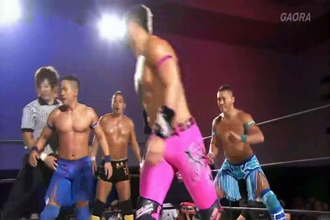 15th September 2013 World-1 International (Masato Yoshino,Naruki Doi,Ricochet) vs CIMA,Masaaki ...