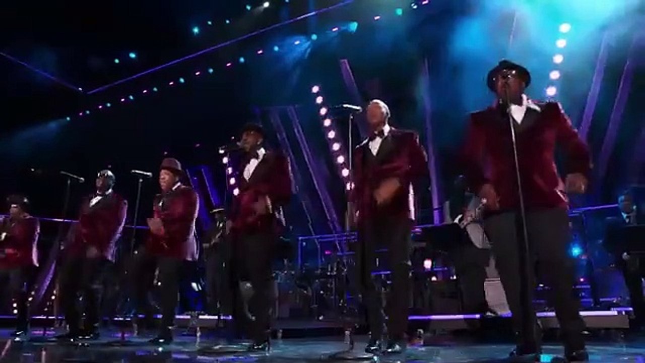 Medley Tribute To The Spinners "I'll Be Around", "Could It Be I'm ...