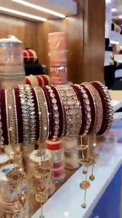 Dulhan churi set design bride chura - video Dailymotion