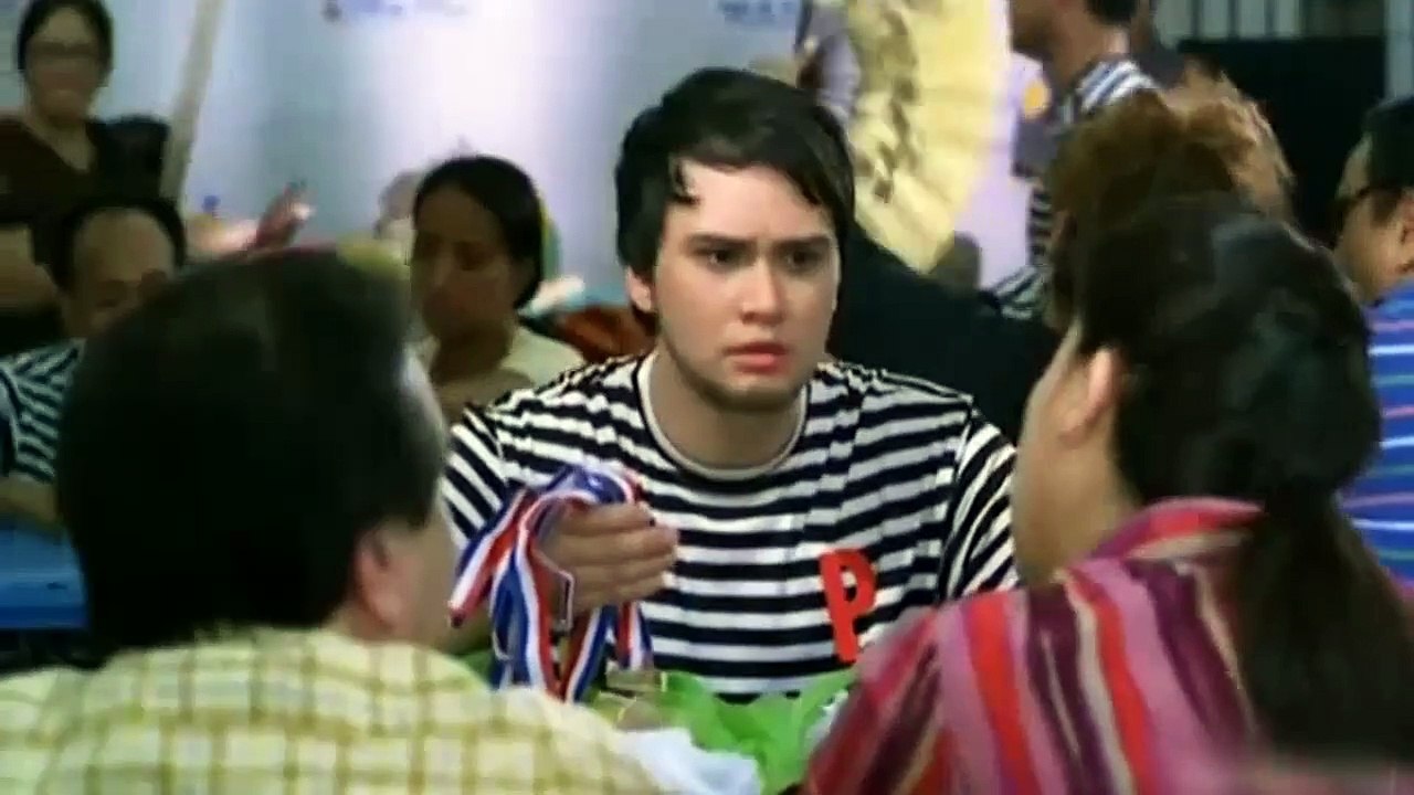 Moron 5 and the Crying Lady 2012 - video Dailymotion