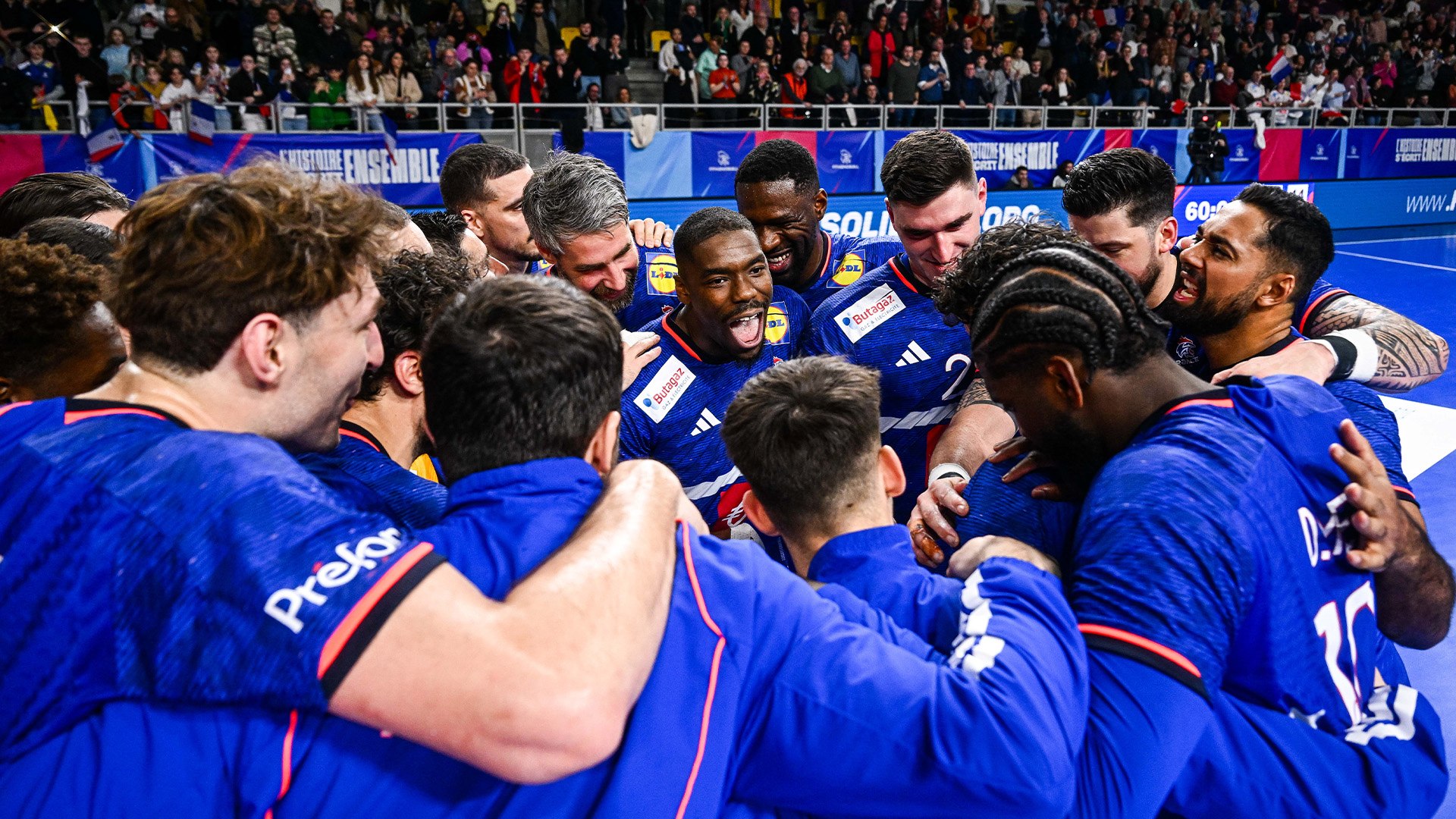 Handball : Les Bleus remportent le tournoi de France en s'imposant face ...
