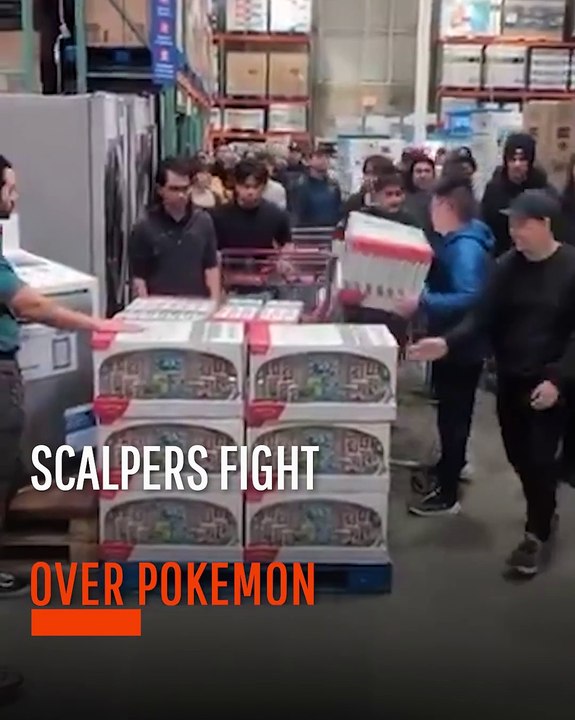 Scalpers Fight Over Pokemon Cards - video Dailymotion