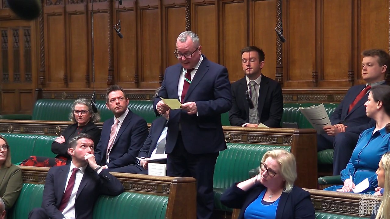 Lee Barron MP seeks the return of a police station to Corby in ...