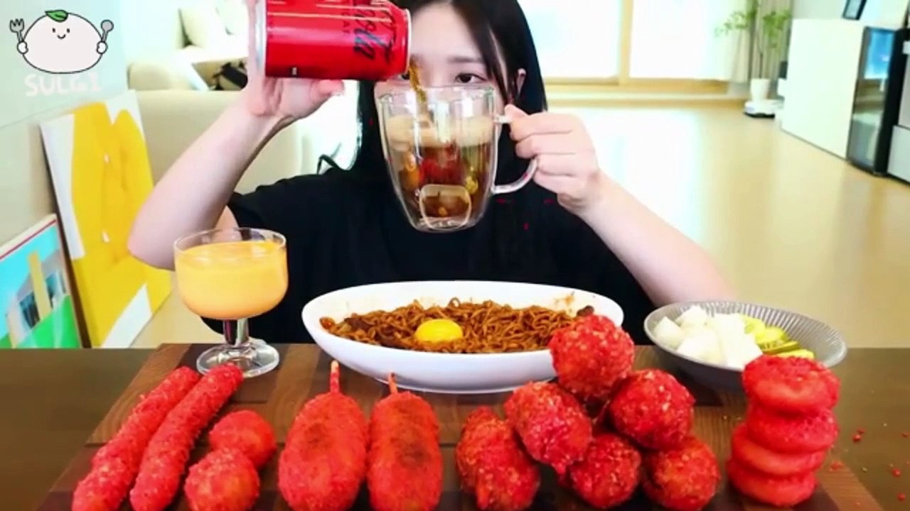 ASMR MUKBANG Cheetos! Cheese Hot dog, Fried Chicken, Black bean Noodles, Cheese sticks, Fries ...
