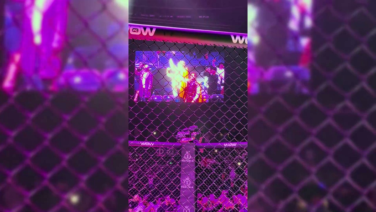 Así fue la salida de Ilia Topuria en WOW 16 y momentazo con su hijo ...