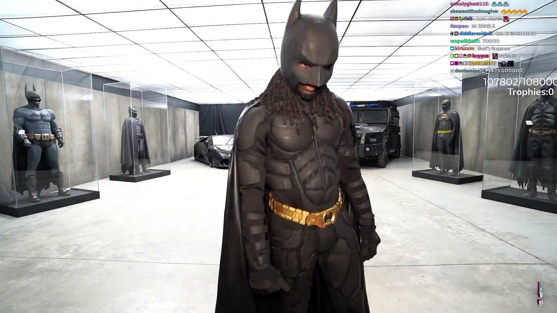 Kai Cenat muestra su setup estilo baticueva para maratón de Batman ...