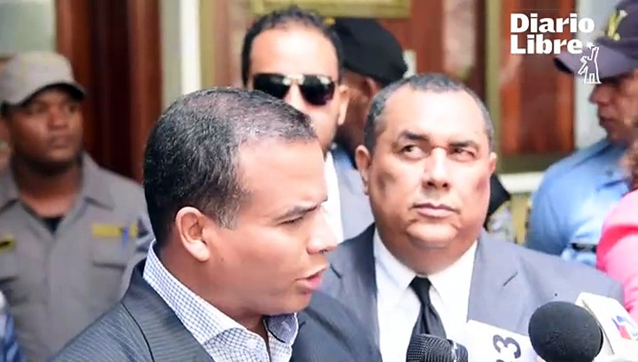Edward Montás acude al Palacio de Justicia - Vídeo Dailymotion