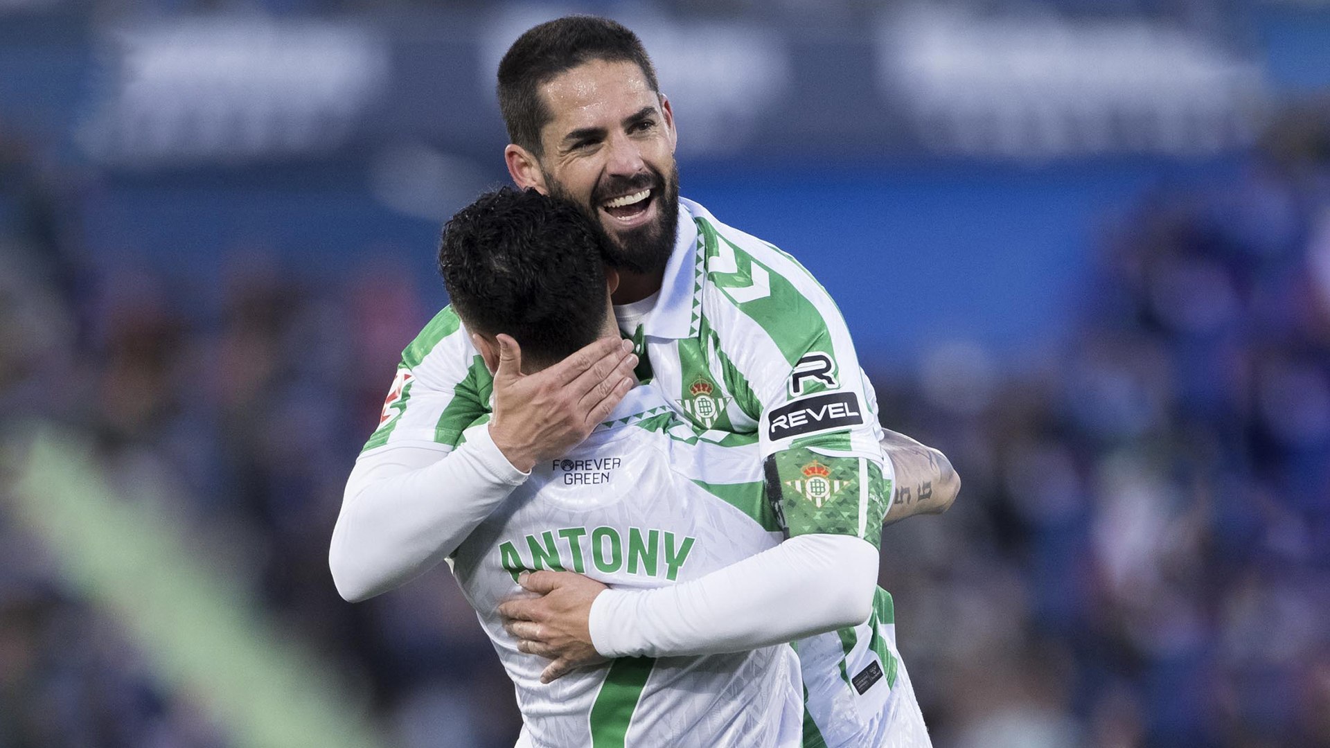 La Liga : Doublé d'Isco, Antony exclu, le Betis enchaine à Getafe ...