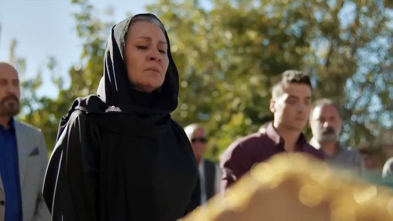 Uzak Sehir - Episode 1 (English Subtitles) Far City - video Dailymotion