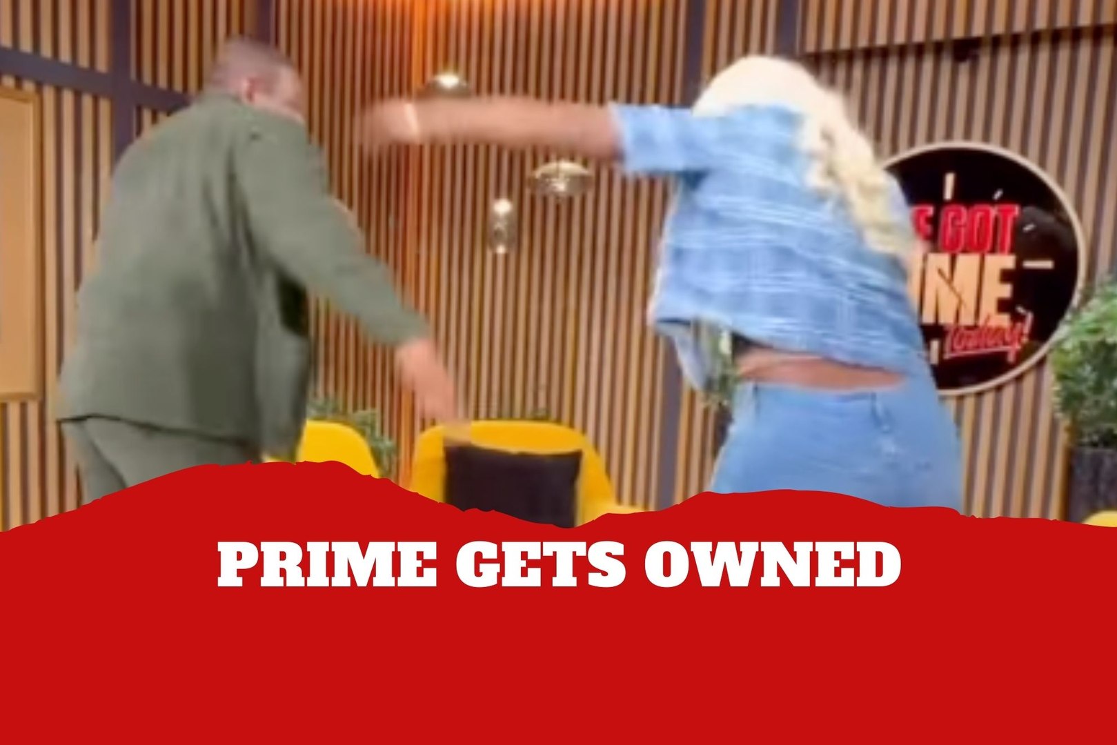 Knockout! Primetime coach learned a lesson on his live show from a ...