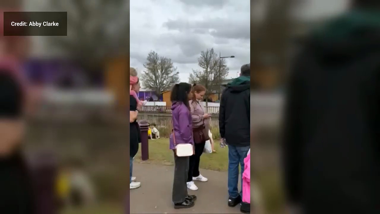 Huge queues for pop-up Gladiator event at Bluewater