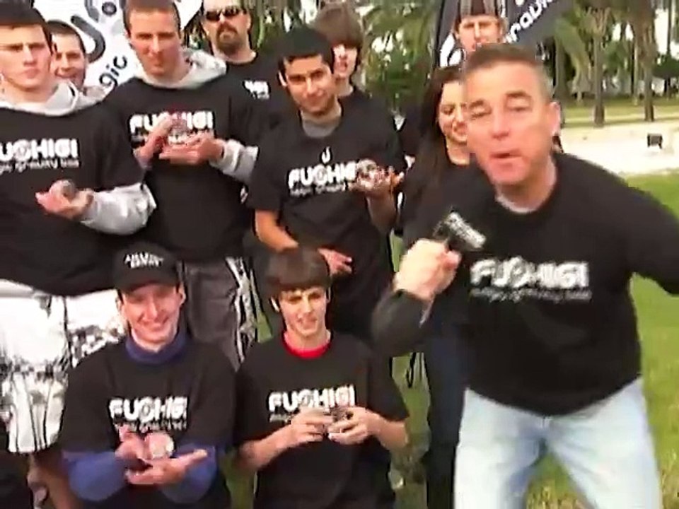 Fushigi the Magic Gravity Ball Commercial! (2010) - video Dailymotion