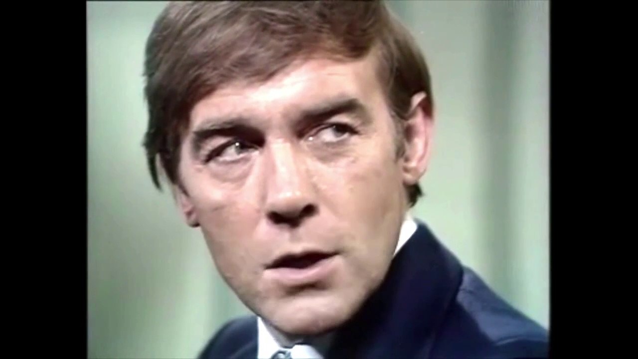 Quiller (1975) E8 HD ''The Thin Red Line'' - Michael Jayston, Moray ...