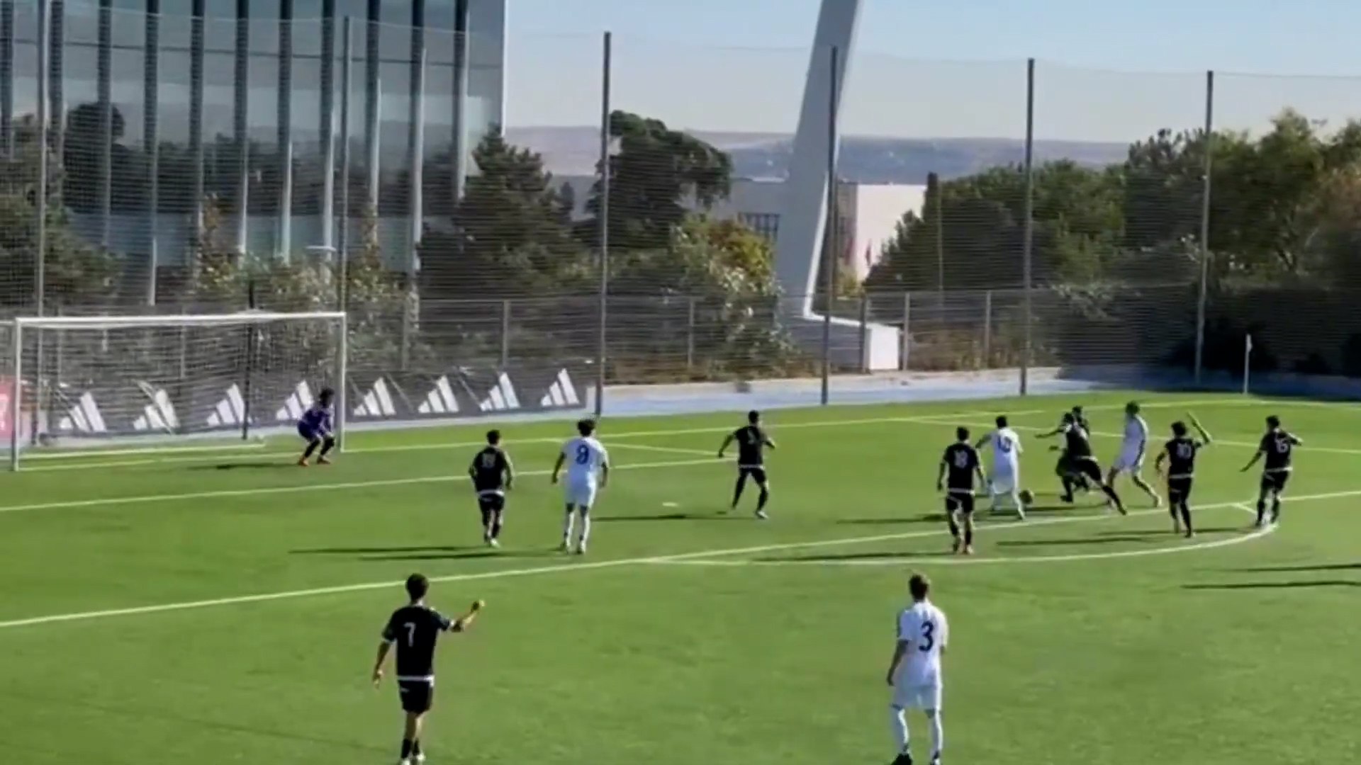 Así juega Thiago Pitarch, el centrocampista juvenil del Real Madrid ...