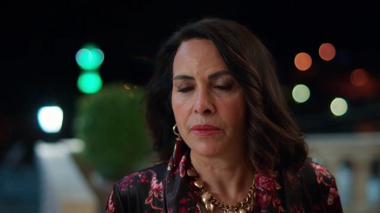 Uzak Sehir - Episode 20 (English Subtitles) Far City - video Dailymotion