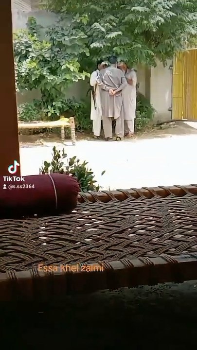Hujra Essa khel zalmi sufaid sung peshawar - video Dailymotion