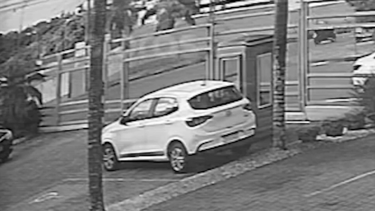 Vídeo mostra colisão que resultou em capotamento de Kwid na Rua Uruguai ...