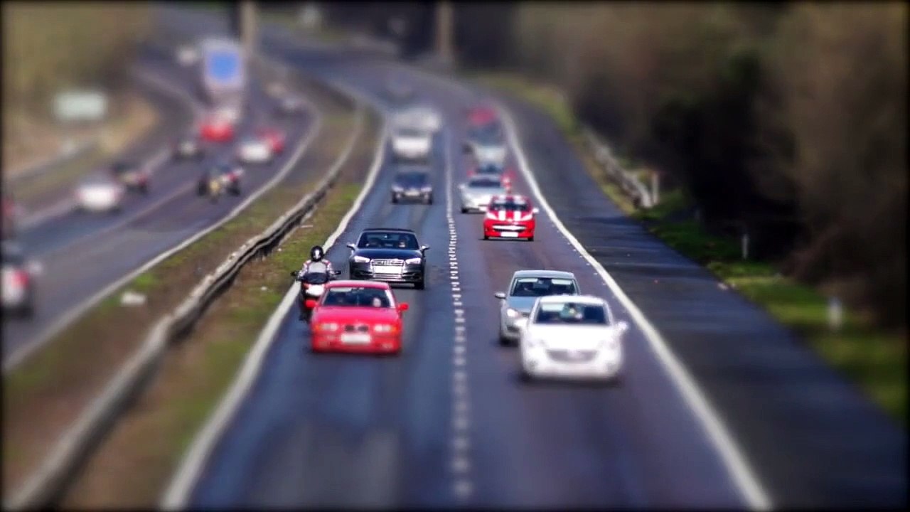 Cars on the Road | Real-Time Street Traffic & Driving Scenes 2025 (1 ...
