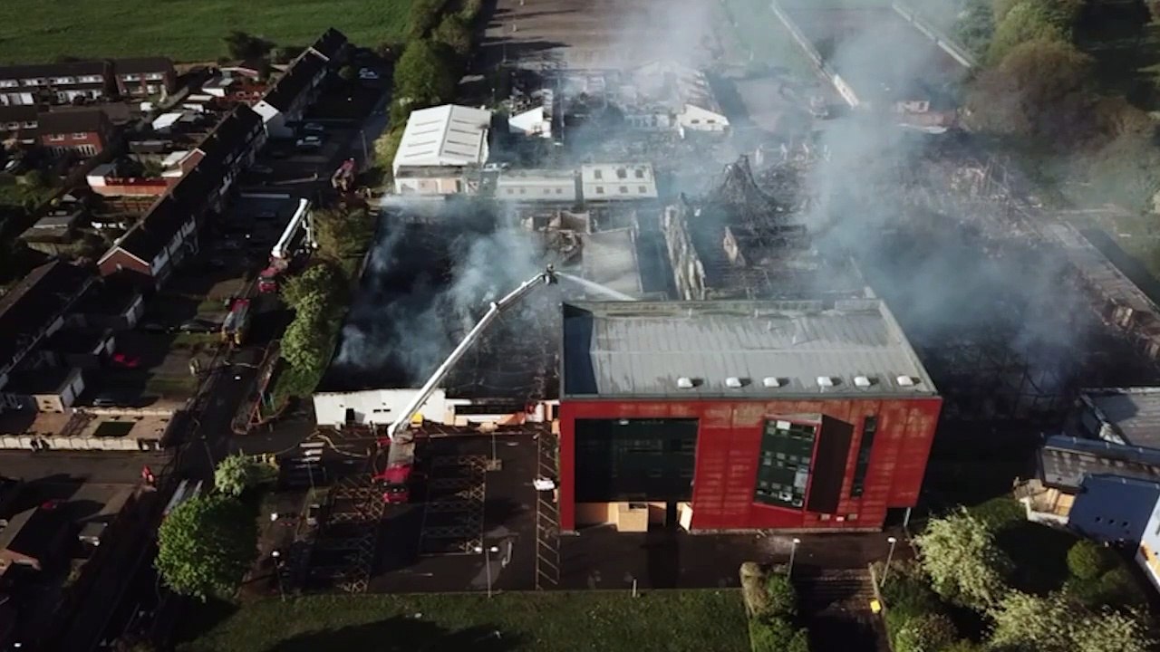 Henley College fire in Coventry - video Dailymotion