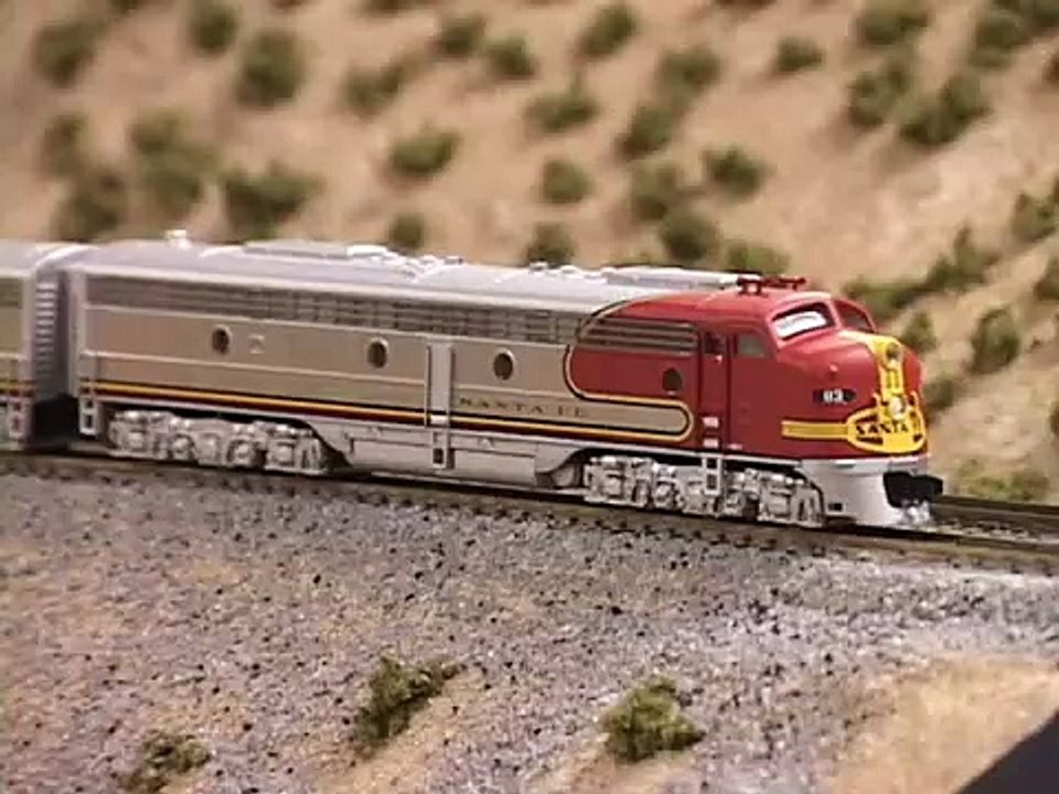 Model Railroader product review_ Broadway Limited Imports N scale E8 ...