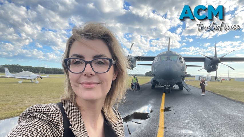 POV: Reporters hop on the election campaign media bus | Queensland ...