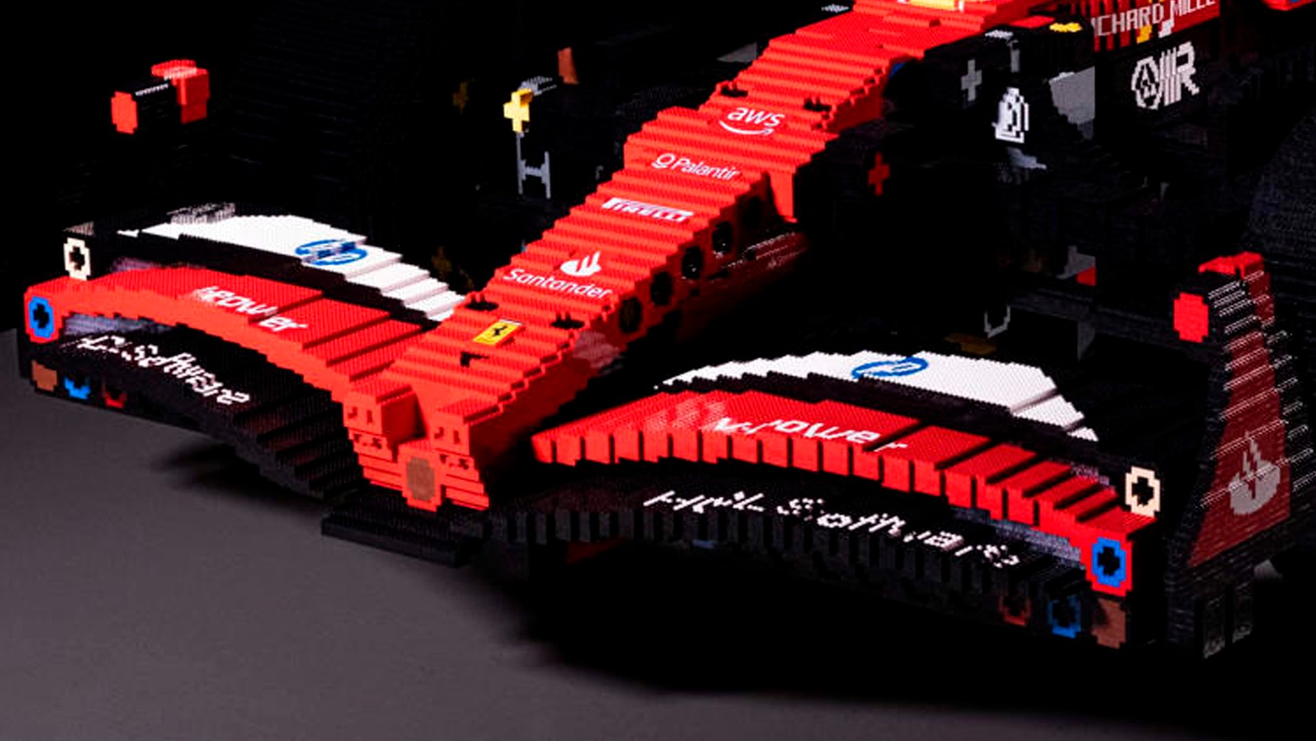 F1: LEGO crea un monoplaza tamaño real de Ferrari para el GP de Miami ...