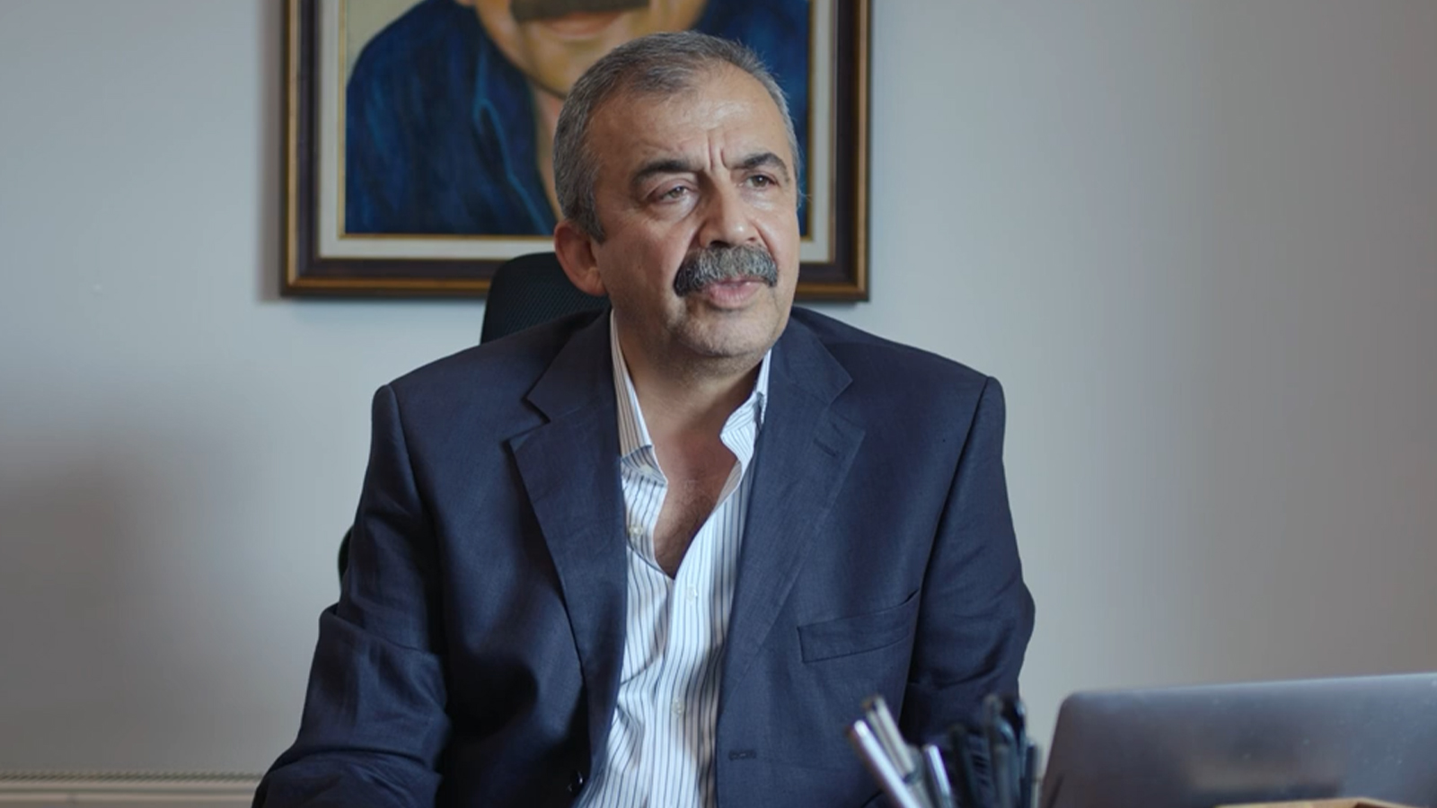 Sırrı Süreyya Önder'in rol aldığı son film 'Celal'in Treni'nin fragmanı yayınlandı