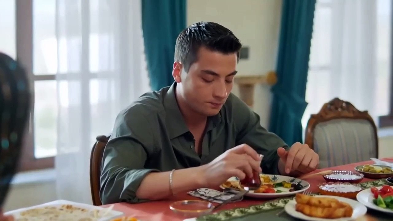 Uzak Sehir - Episode 24 (English Subtitles) Far City - video Dailymotion