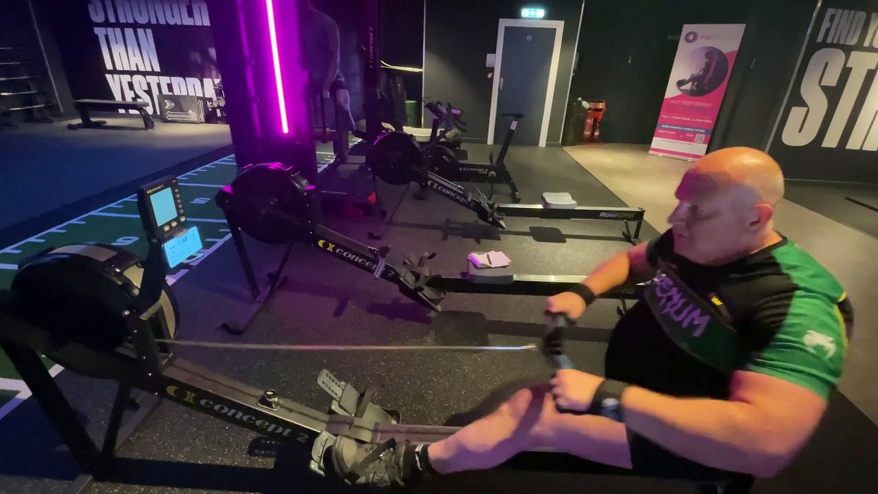 John Devaney demonstrating rowing on the RowErg - video Dailymotion