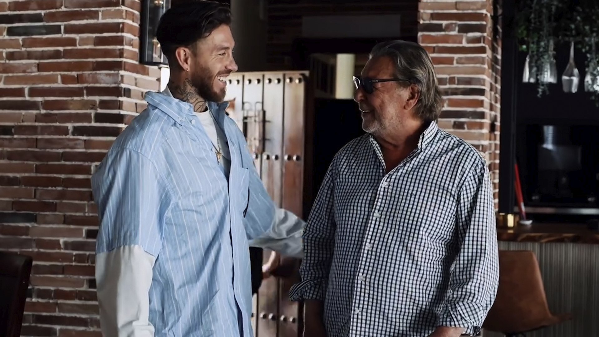 Sergio Ramos se reencuentra con sus padres tras su estadía en México ...