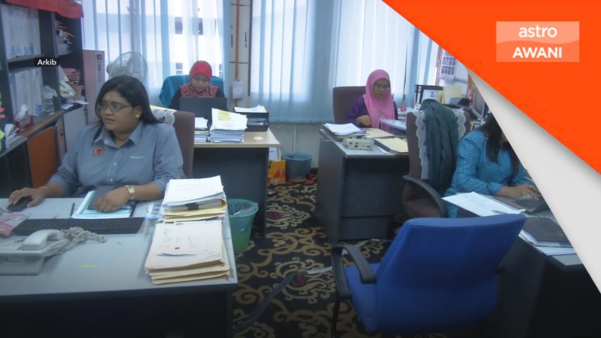 Azalina cadang pertimbang umur dinaikkan kepada 65 tahun | Astro Awani