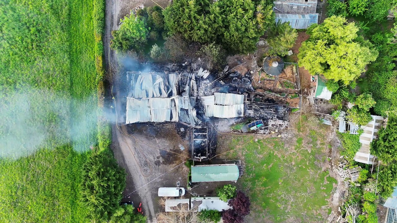Fire at industrial unit in Donnington - video Dailymotion