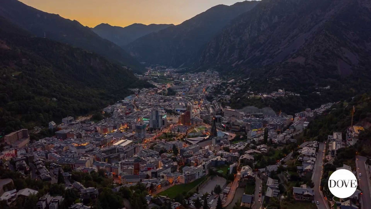 Andorra la Vella, una capitale tra montagne maestose - Video Dailymotion