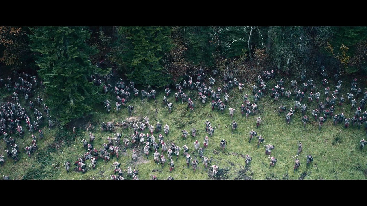 Bande-annonce : Luc Besson dévoile son « Dracula » - Vidéo Dailymotion