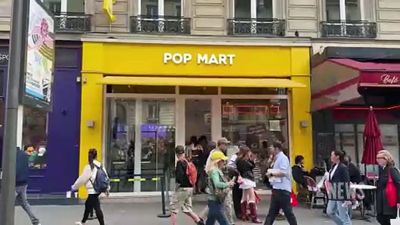 Labubu Mania_ Rihanna, Dua Lipa and More Love These Viral Dolls _ E ...